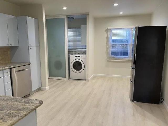 2 Br, 1 bath, Single Family 1080 Sherman St