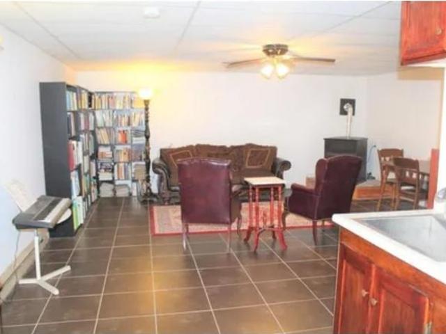 2 Br, 1 bath, Single Family 10 Berkshire St