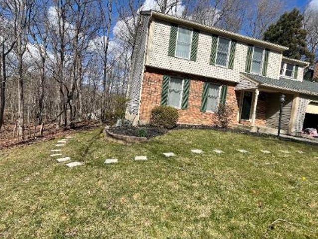 2 Br, 1 bath, Single Family 10 Three Willows Ct