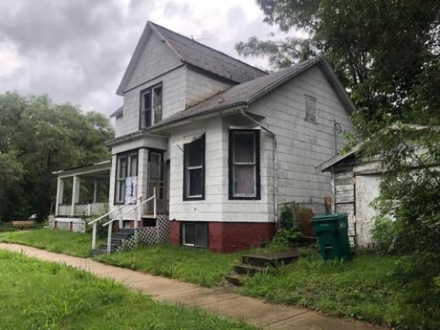2 Br, 1 bath, Single Family 1103 E Prairie St