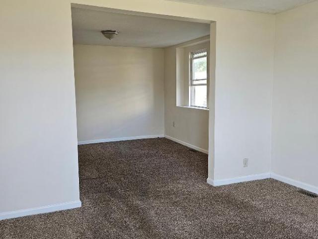 2 Br, 1 bath, Single Family 1110 Park