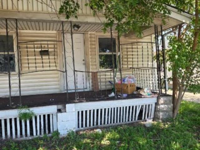 2 Br, 1 bath, Single Family 1112 E Garfield Ave