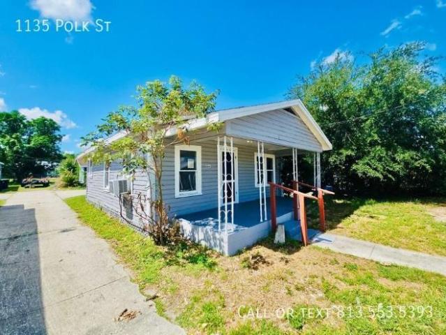 2 Br, 1 bath, Single Family 1135 Polk St