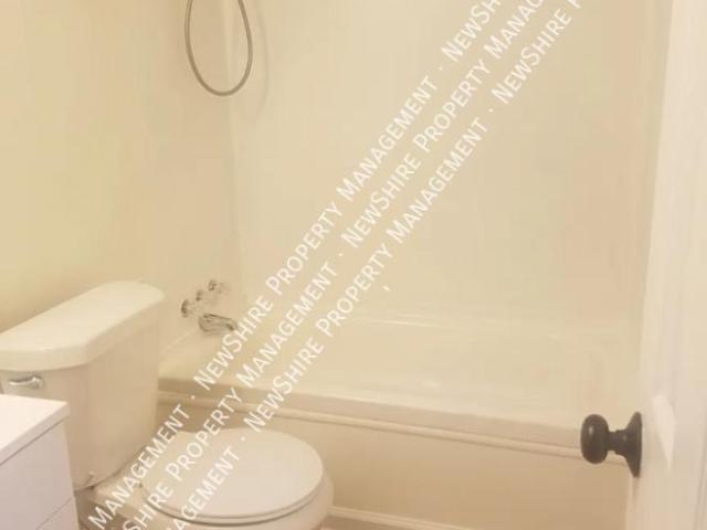2 Br, 1 bath, Single Family 1139 Ridgecrest Ave