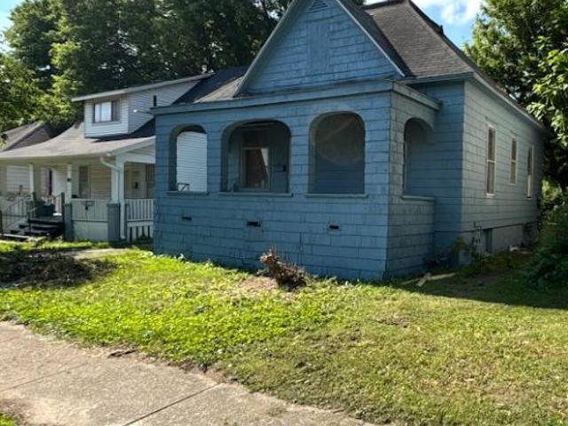 2 Br, 1 bath, Single Family 1143 E Cleveland Ave