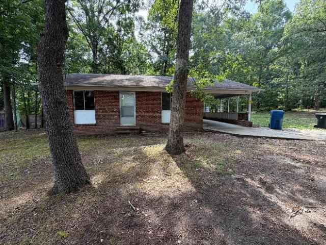 2 Br, 1 bath, Single Family 114 Oakspring Ln