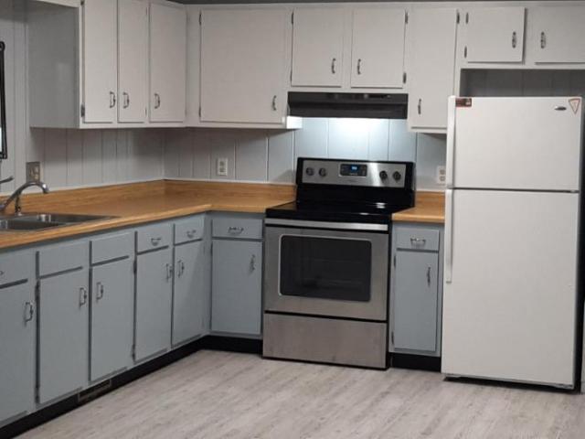2 Br, 1 bath, Single Family 114 S High St