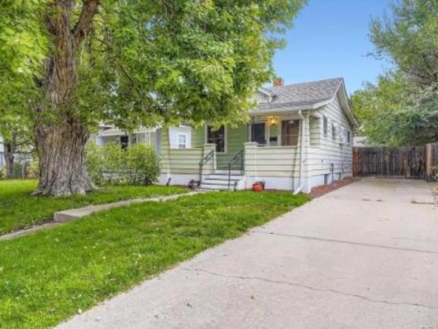 2 Br, 1 bath, Single Family 1160 S Steele St S