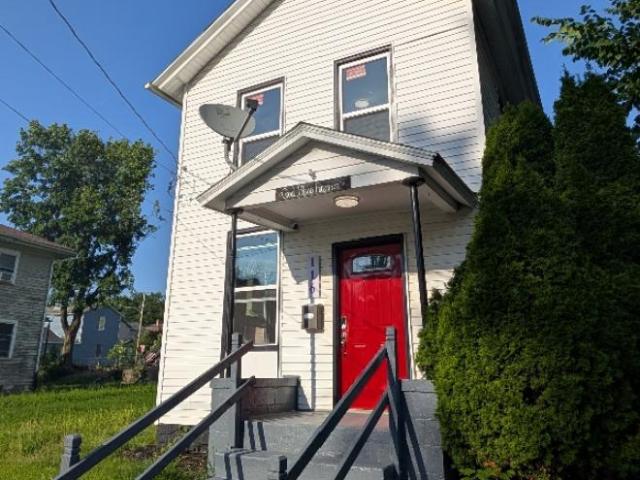 2 Br, 1 bath, Single Family 116 4th Ave