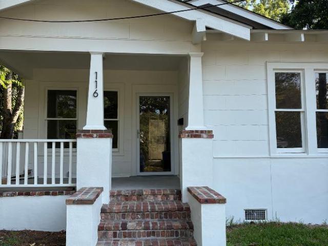 2 Br, 1 bath, Single Family 116 Sans Souci St