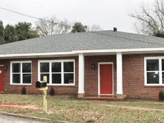 2 Br, 1 bath, Single Family 118 Dougherty St