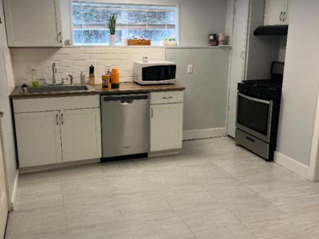 2 Br, 1 bath, Single Family 123 Maryland Ave