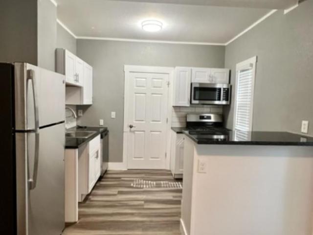2 Br, 1 bath, Single Family 1213 12th Street