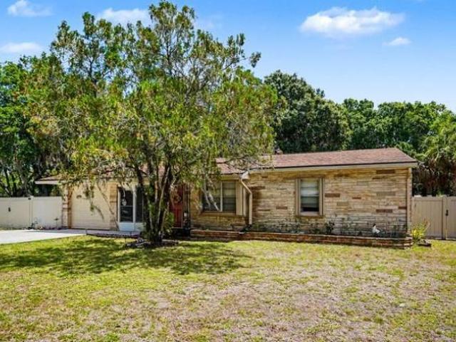 2 Br, 1 bath, Single Family 122 E Court St