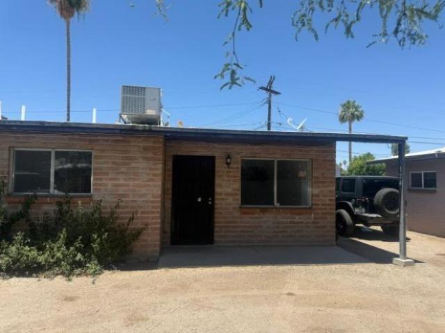 2 Br, 1 bath, Single Family 124 West Pastime Road