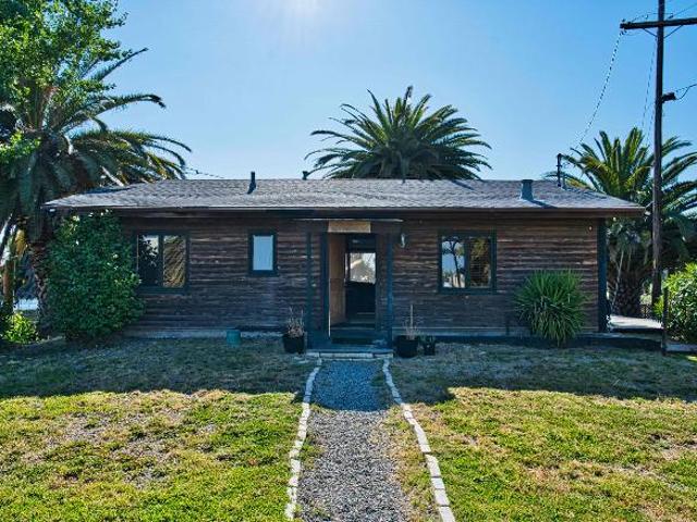 2 Br, 1 bath, Single Family 125 Big Break Rd
