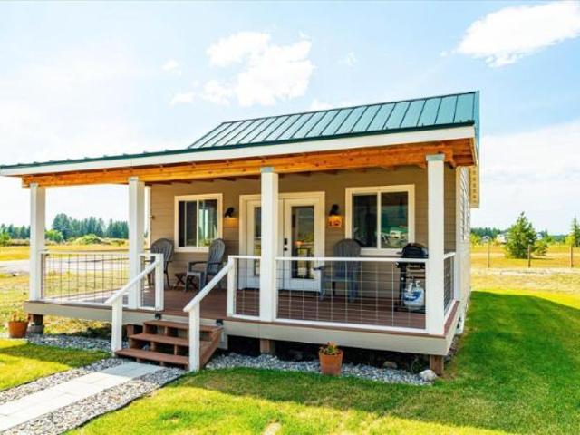2 Br, 1 bath, Single Family 125 Firehall Lane