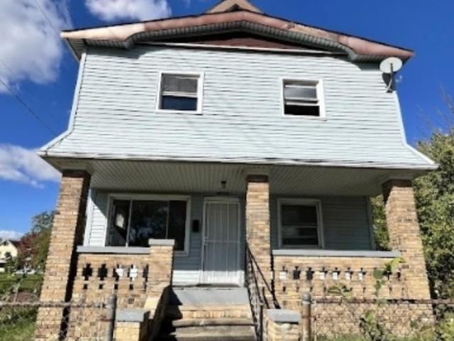 2 Br, 1 bath, Single Family 12601 Signet Avenue