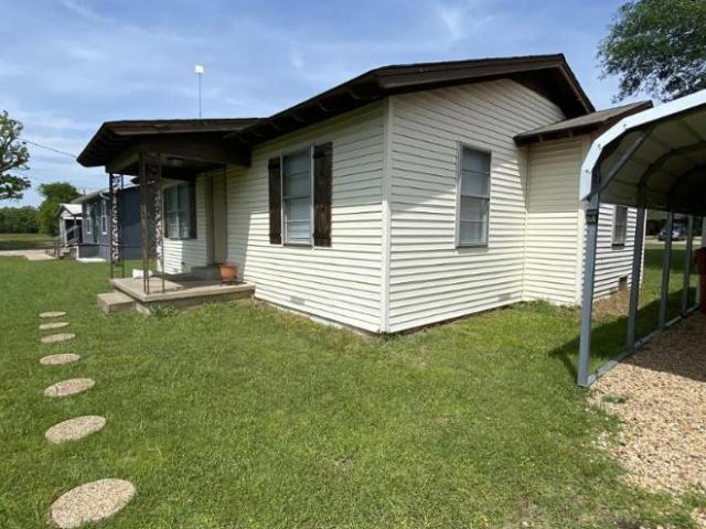 2 Br, 1 bath, Single Family 1260 Vz County Road