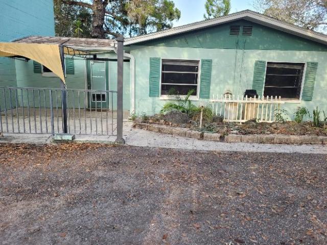 2 Br, 1 bath, Single Family 12909 81st Ct