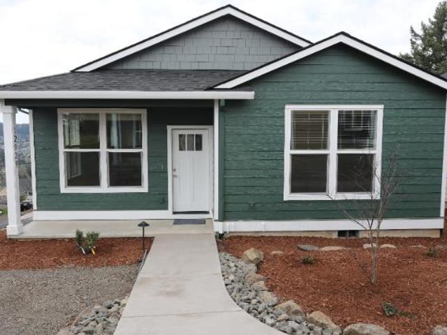 2 Br, 1 bath, Single Family 12929 SE Ridgecrest Rd