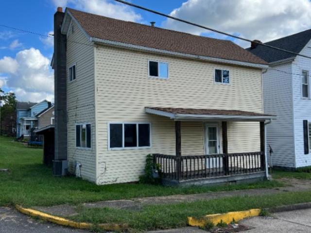 2 Br, 1 bath, Single Family 12 W 36th St