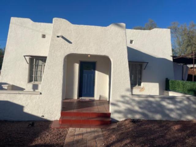 2 Br, 1 bath, Single Family 1305 E 9th St
