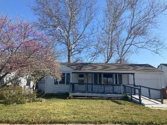 2 Br, 1 bath, Single Family 1305 Northwest 2nd Street