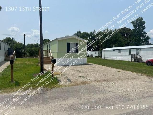 2 Br, 1 bath, Single Family 1307 13th St