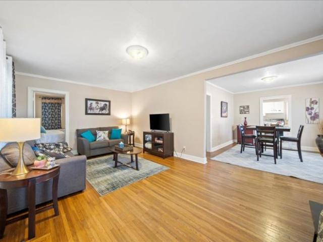 2 Br, 1 bath, Single Family 1307 S Indianapolis Ave