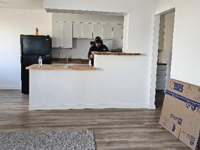 2 Br, 1 bath, Single Family 1318 Pershing Rd