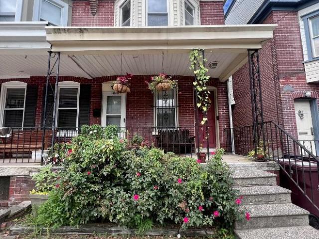 2 Br, 1 bath, Single Family 1323 N Dupont Street