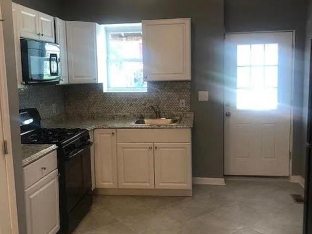 2 Br, 1 bath, Single Family 1326 James St