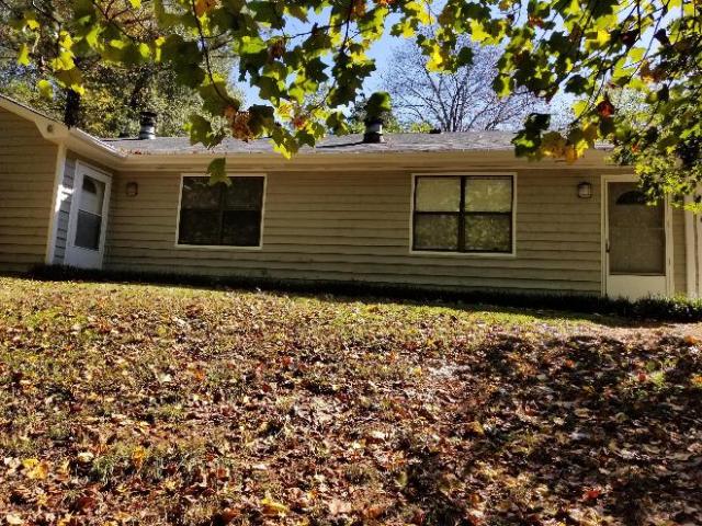 2 Br, 1 bath, Single Family 1330 White Oak Drive