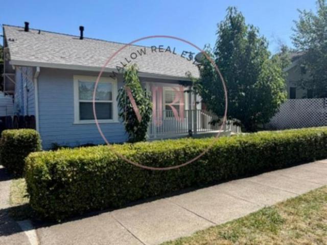 2 Br, 1 bath, Single Family 1355 Safford St