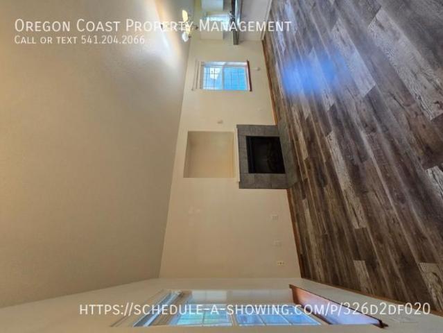 2 Br, 1 bath, Single Family 135 S Quadrant St