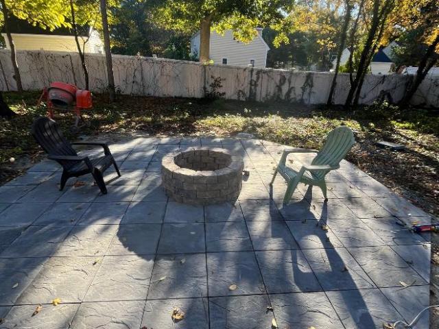 2 Br, 1 bath, Single Family 138 Randoph St