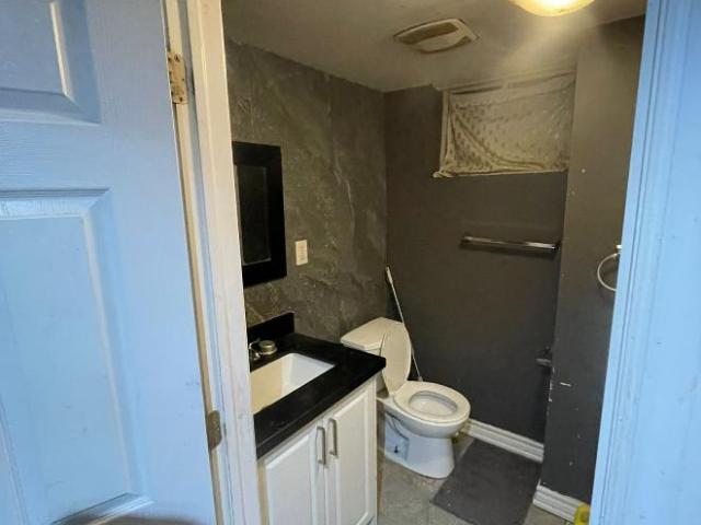 2 Br, 1 bath, Single Family 1 Lyon Heights Road