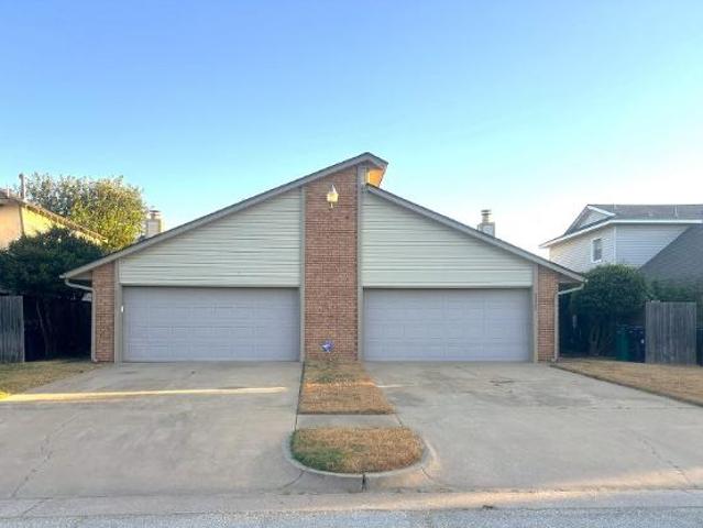 2 Br, 1 bath, Single Family 2411 SW 90th St