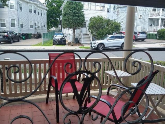2 Br, 1 bath, Single Family 241 Boylston St