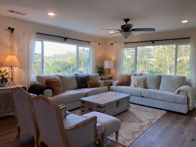 2 Br, 1 bath, Single Family 2436 Green Hills Way