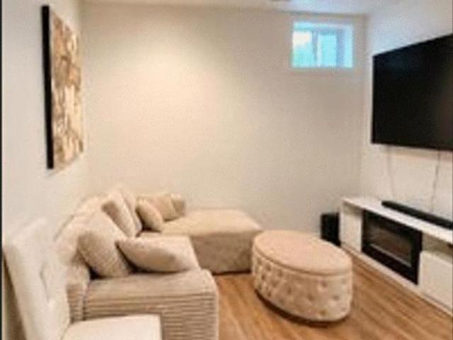 2 Br, 1 bath, Single Family 2501 Sir Michael Place