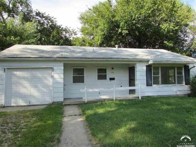 2 Br, 1 bath, Single Family 2516 Century Dr