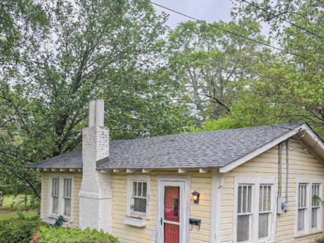 2 Br, 1 bath, Single Family 251 Byrd Ave