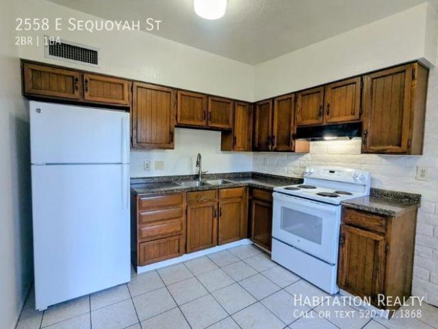 2 Br, 1 bath, Single Family 2558 E Sequoyah St