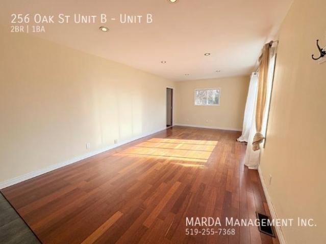 2 Br, 1 bath, Single Family 256 Oak St