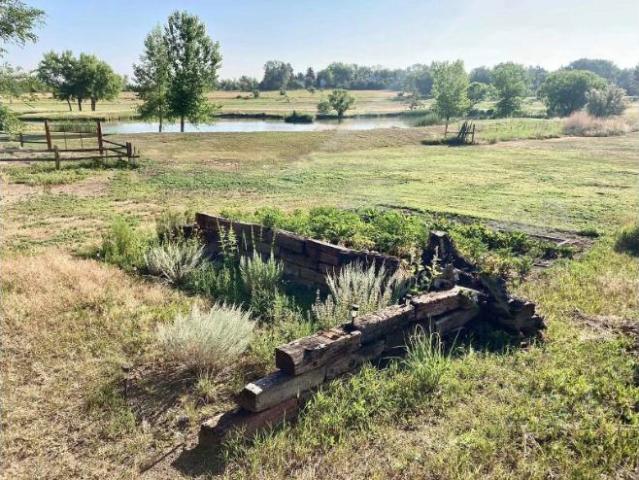 2 Br, 1 bath, Single Family 2636 Terry Lake Rd
