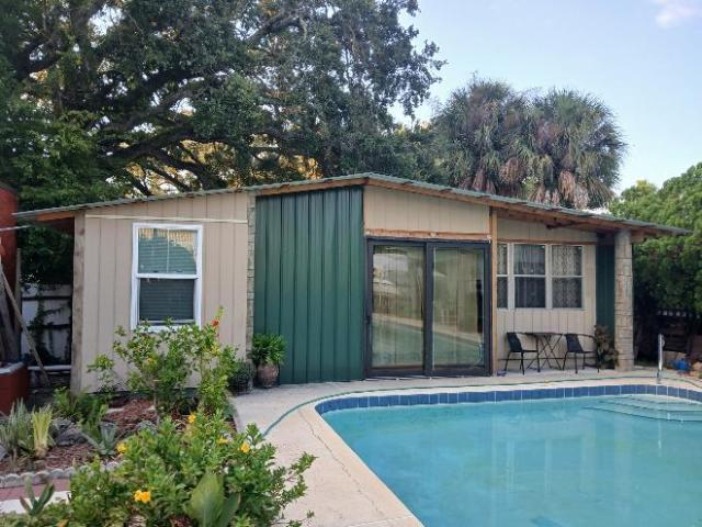 2 Br, 1 bath, Single Family 273 Lexington Dr