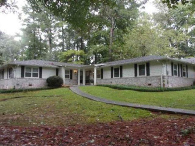2 Br, 1 bath, Single Family 2758 Amelia Ave