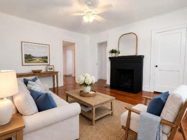 2 Br, 1 bath, Single Family 27 Sirrine St
